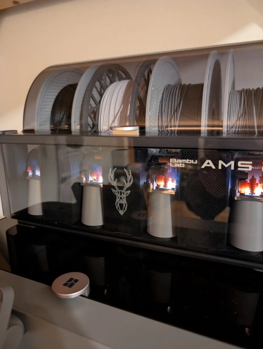 AMS 2 Pro 干燥盒 - 鹿形盖 二次创作 - 来自 Crip MakerWorld：免费下载 3D 模型