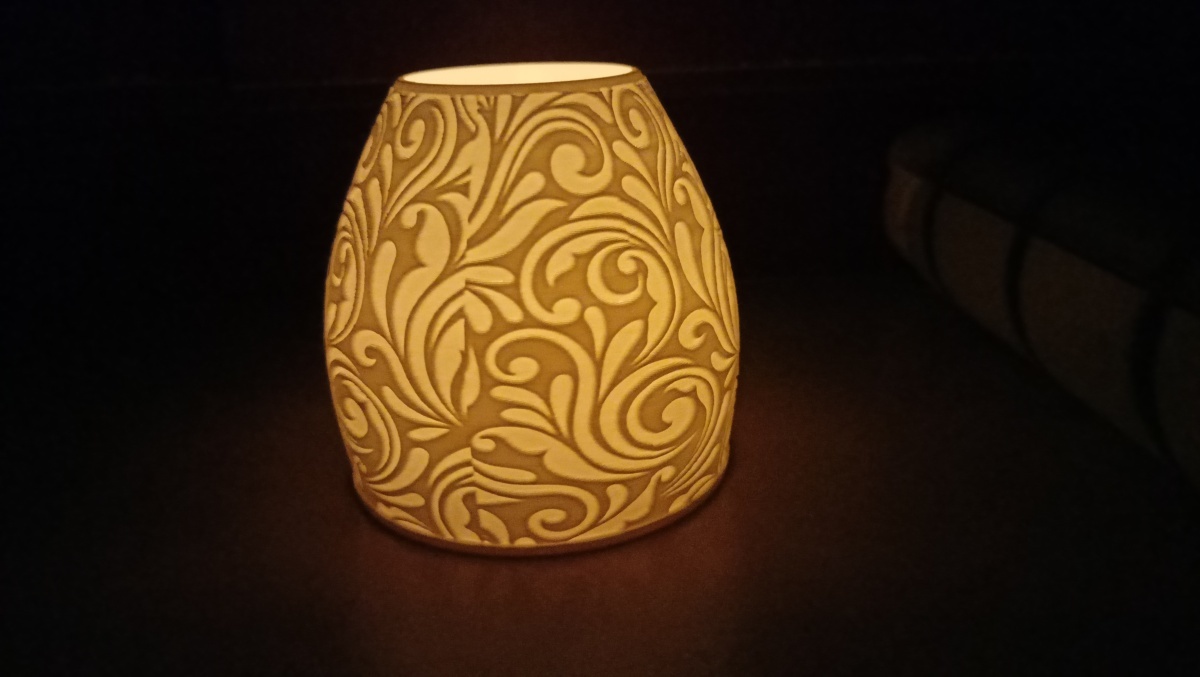 LED 茶灯透光浮雕灯 来自 DRO81N528 MakerWorld：免费下载 3D 模型