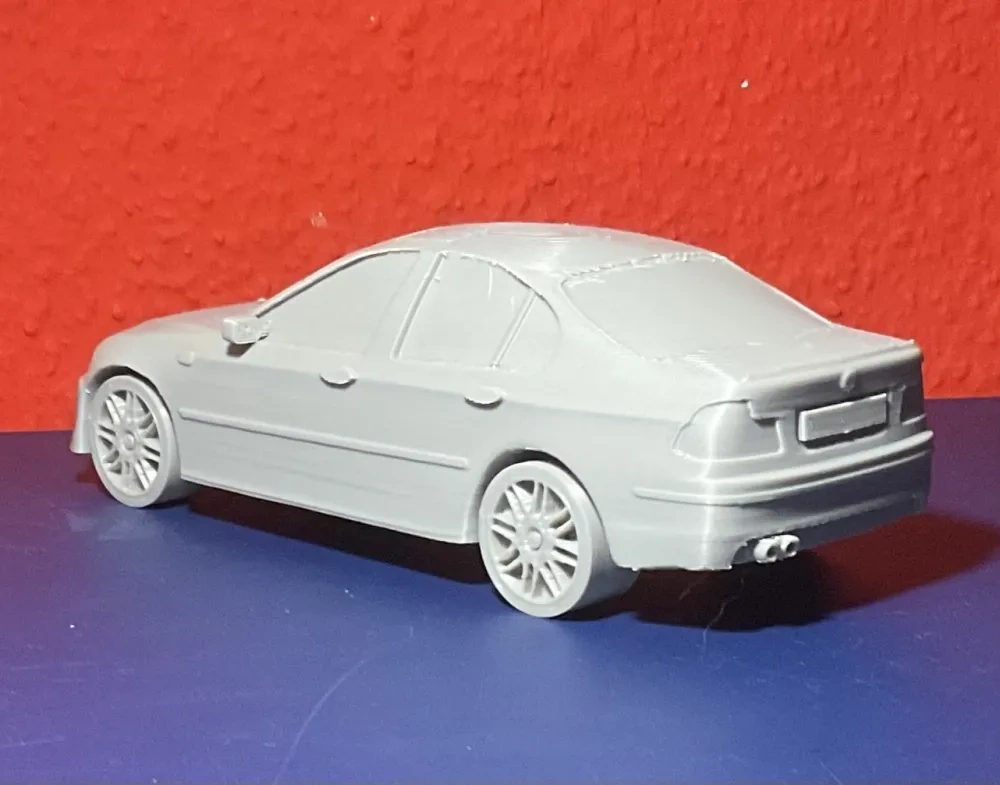 BMW 3 E46 来自 Catow MakerWorld：免费下载 3D 模型