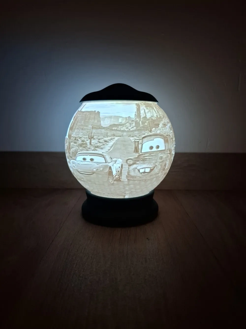 Lithophanie - flash mcqueen 01 来自 SlyCooper-Master MakerWorld：免费下载 3D 模型