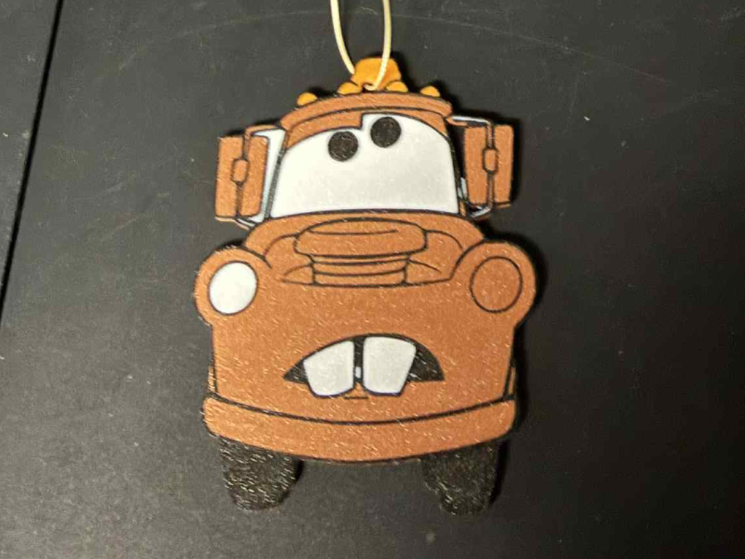 拖线车麦大叔装饰品 来自 Christopher Beauregard MakerWorld：免费下载 3D 模型