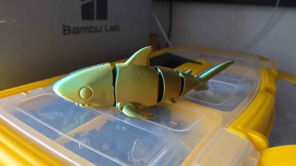 可活动的可爱鲨鱼 来自 3dbick MakerWorld：免费下载 3D 模型