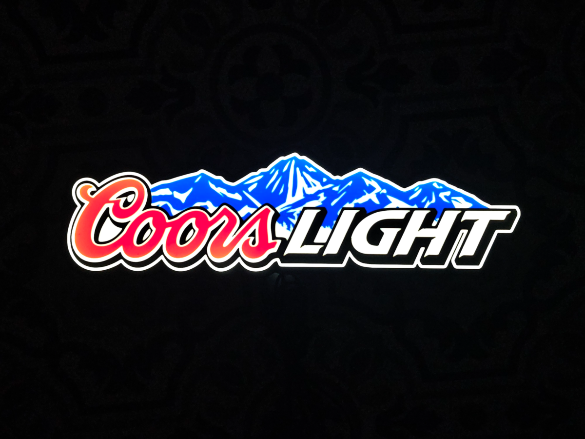 Coors Light LED灯箱招牌 来自 Fast3D MakerWorld：免费下载 3D 模型
