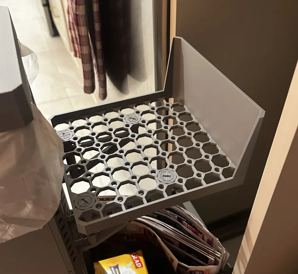 Multiboard 8x8 边框板置物架 二次创作 - 来自 Jonathan MakerWorld：免费下载 3D 模型