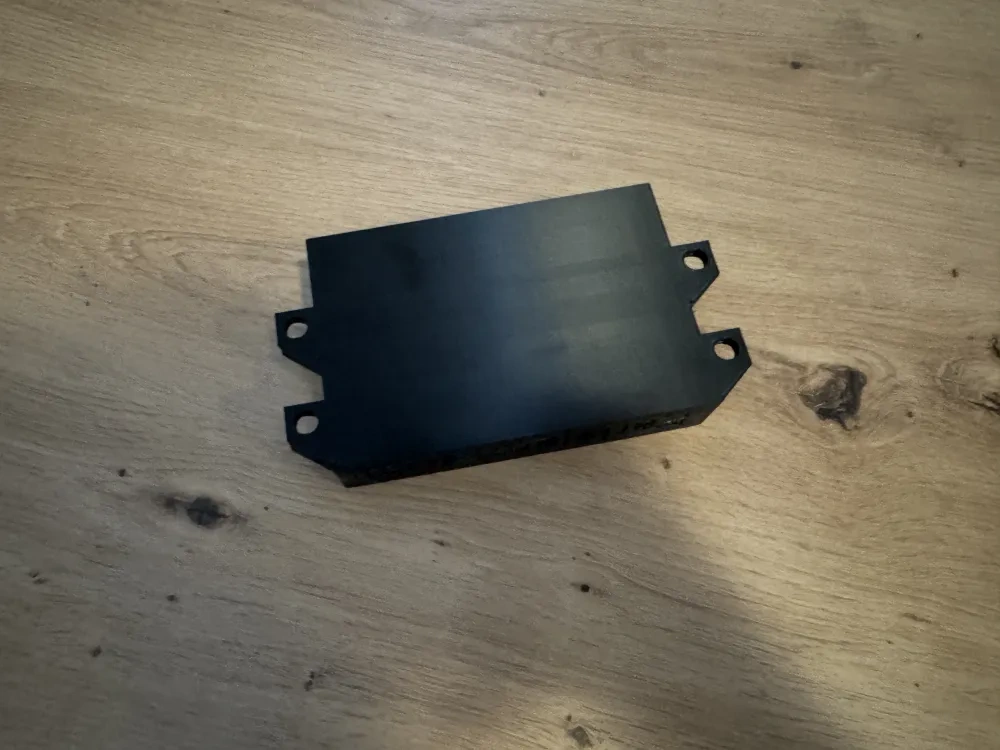 Logitech K400 Sim Rig 支架 - M8 二次创作 - 来自 Partalarm MakerWorld：免费下载 3D 模型