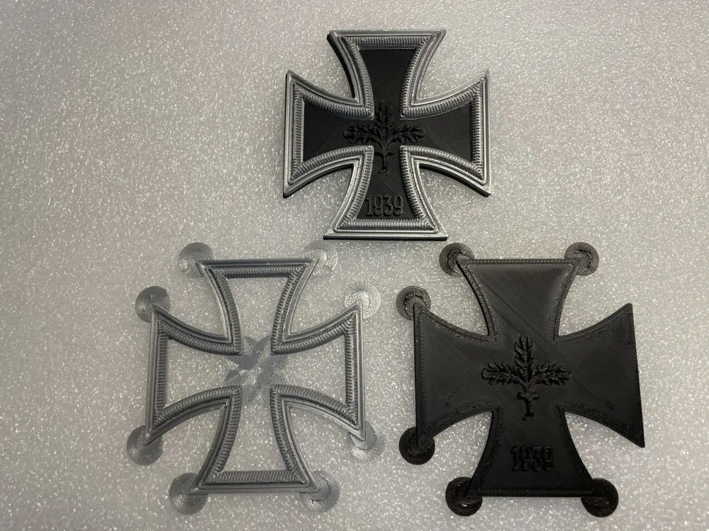 Iron Cross Medal 1957 version|铁十字勋章 - 免费 3D 打印模型 - MakerWorld
