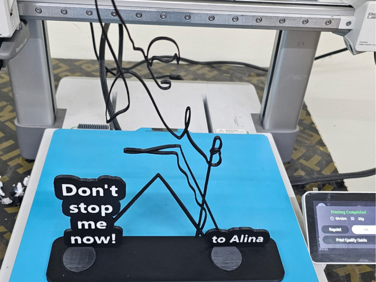 弗雷迪·墨丘利线稿带底座 - 免费 3D 打印模型 - MakerWorld