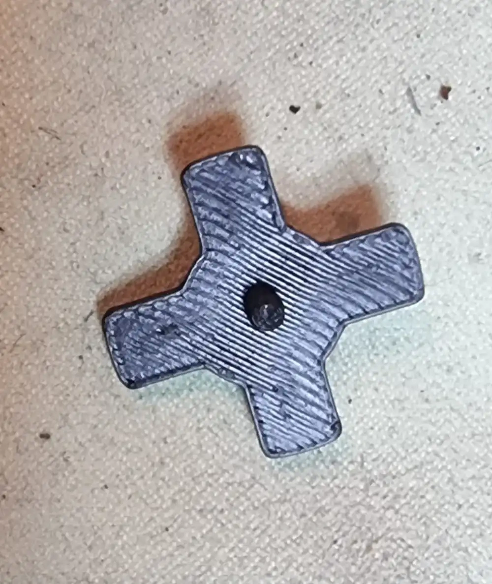 Gamester LMP Sega Saturn 方向键底座 - 免费 3D 打印模型 - MakerWorld