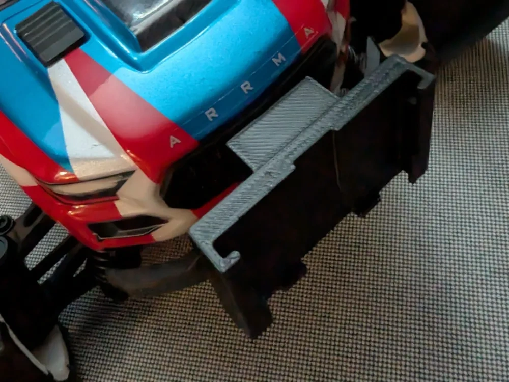 Bruder 到 Arrma Grom 适配器 - 免费 3D 打印模型 - MakerWorld