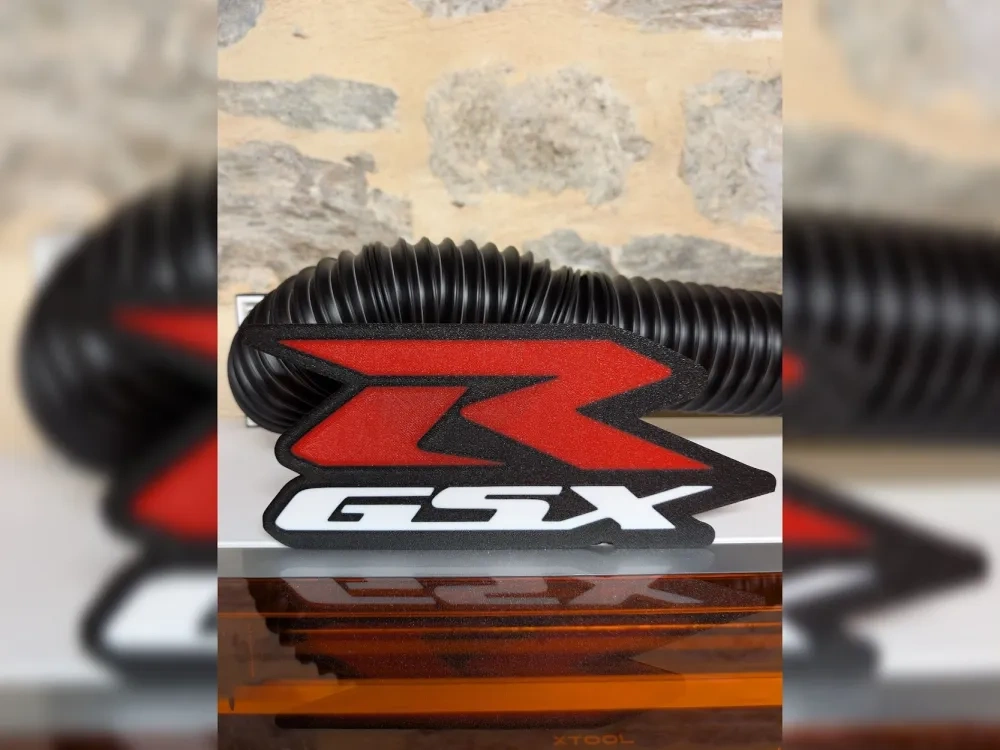 GSX-R 灯箱 – 竞速精神 - 免费 3D 打印模型 - MakerWorld