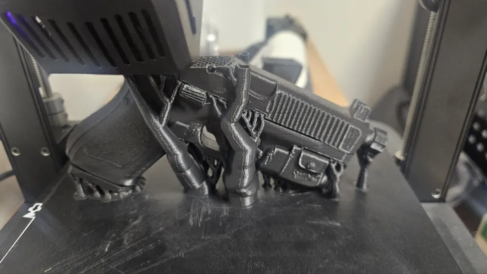 手枪 - 免费 3D 打印模型 - MakerWorld