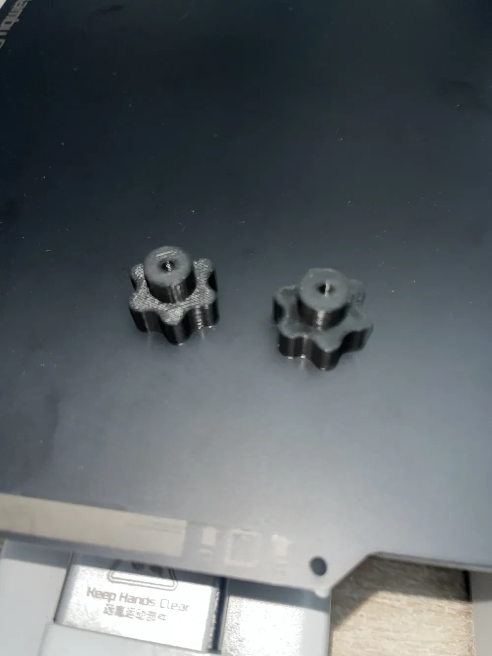 M3 星形螺母，带孔或不带孔 - 免费 3D 打印模型 - MakerWorld