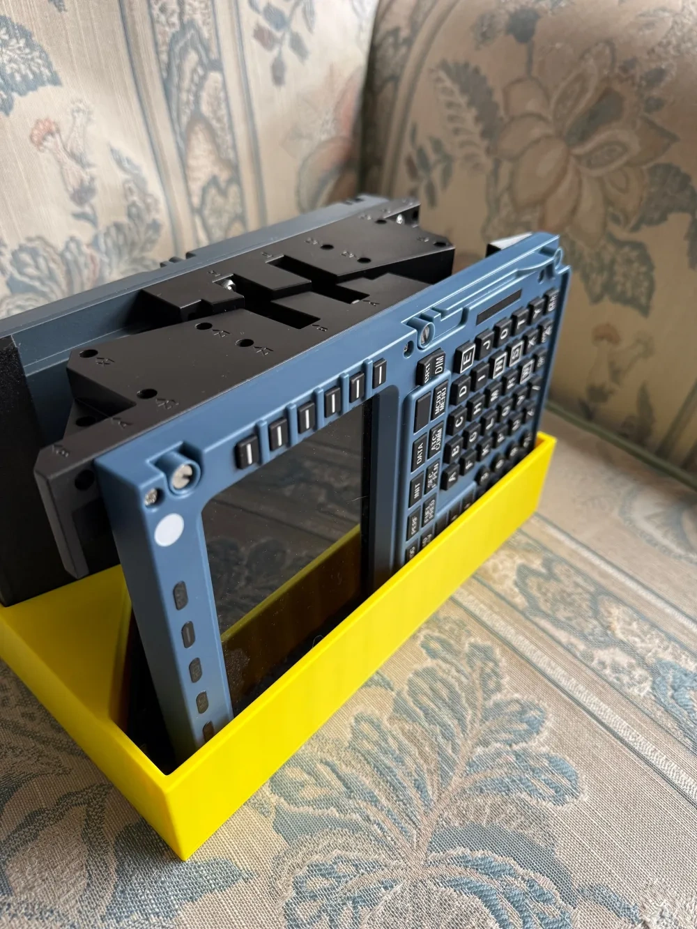 WINWING MCDU/PFP 支架 - 免费 3D 打印模型 - MakerWorld