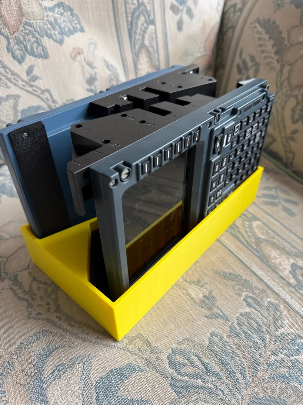 WINWING MCDU/PFP 支架 - 免费 3D 打印模型 - MakerWorld