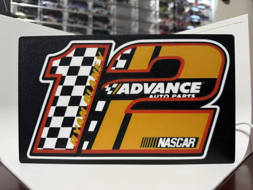 Ryan Blaney 12 灯箱 - 免费 3D 打印模型 - MakerWorld