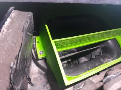 座舱滤清器支架适用于雪铁龙 XM (Y3/Y4) - 免费 3D 打印模型 - MakerWorld