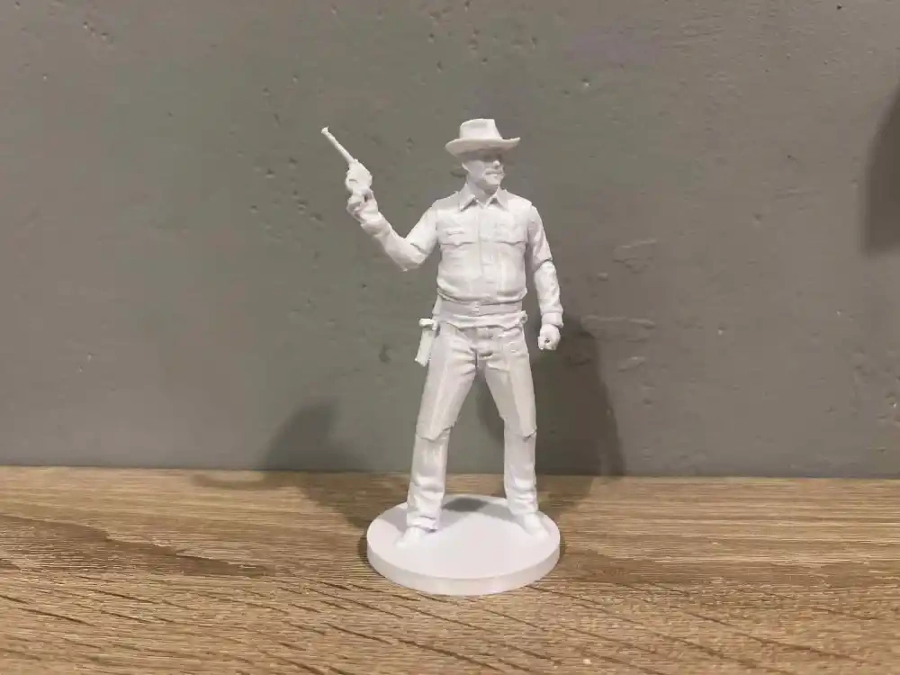 来自《怪奇物语》的吉姆·霍珀 - 模型 - 免费 3D 打印模型 - MakerWorld