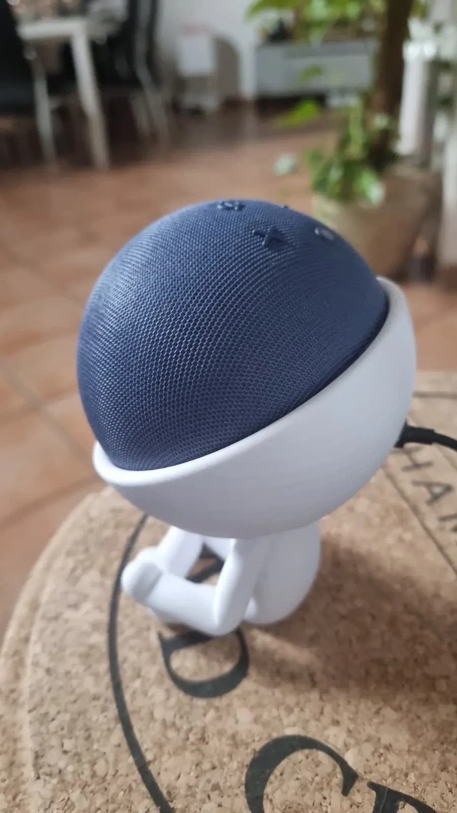 Echo Dot Alexa Robert Meditation 支架 - 免费 3D 打印模型 - MakerWorld