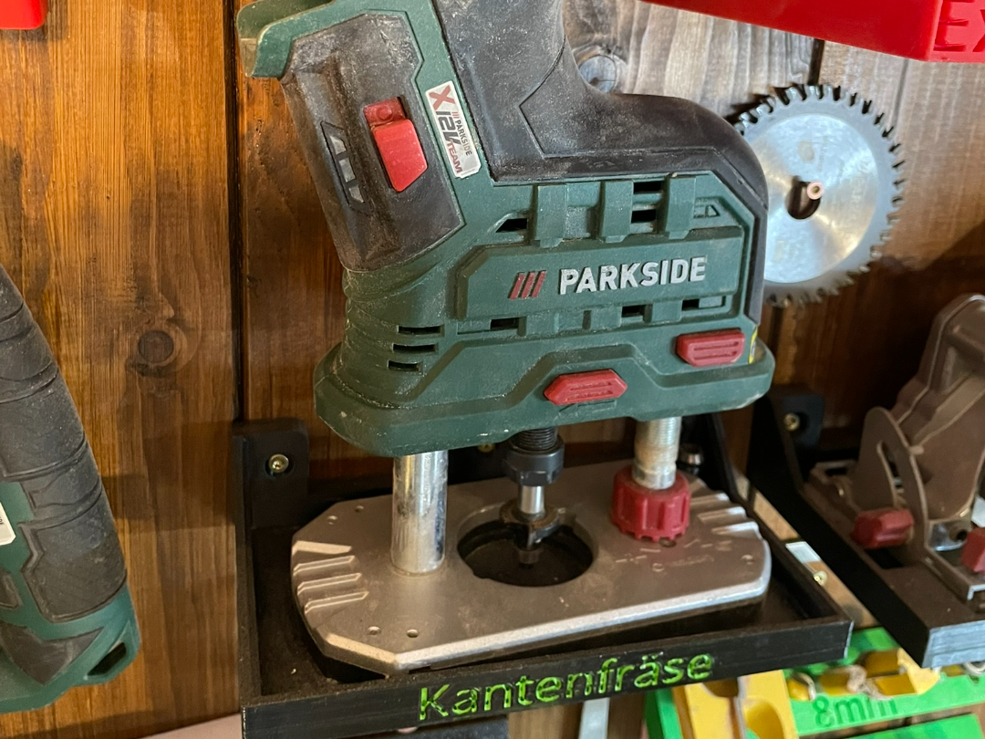 Parkside 12V 修边机/雕刻机壁挂架 - 免费 3D 打印模型 - MakerWorld