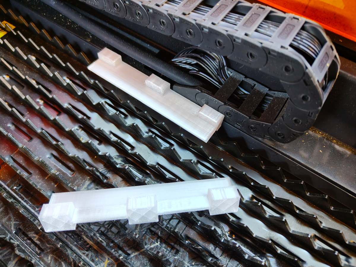 Atomstack F3 Matrix 切割面板侧垫片 - 免费 3D 打印模型 - MakerWorld