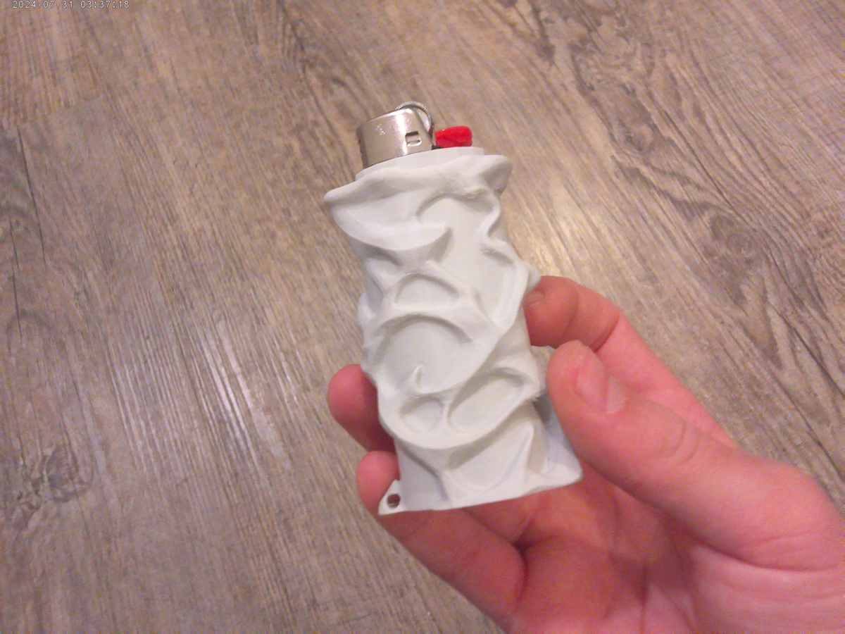 Voronoi 图案 Bic 套筒 - 免费 3D 打印模型 - MakerWorld