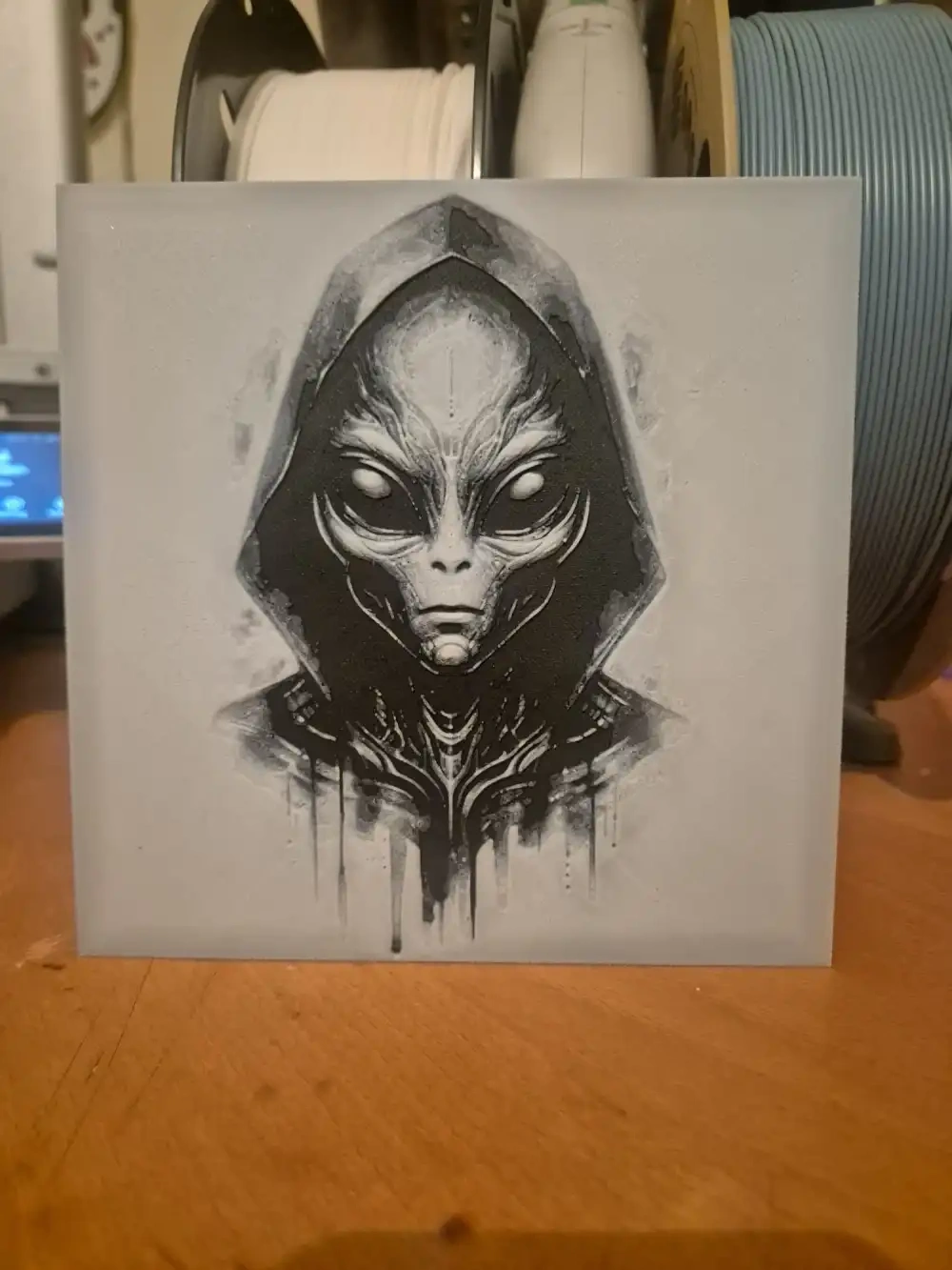 外星人连帽衫 hueforge - 免费 3D 打印模型 - MakerWorld