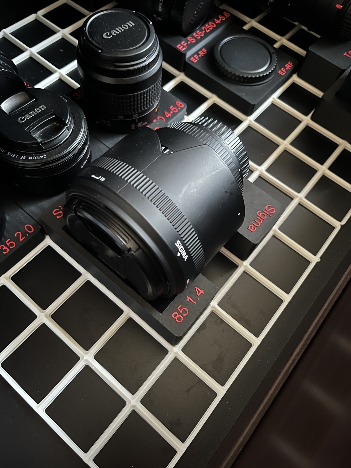 类别 - Sigma 85mm f/1.4 相机镜头 Gridfinity - 免费 3D 打印模型 - MakerWorld