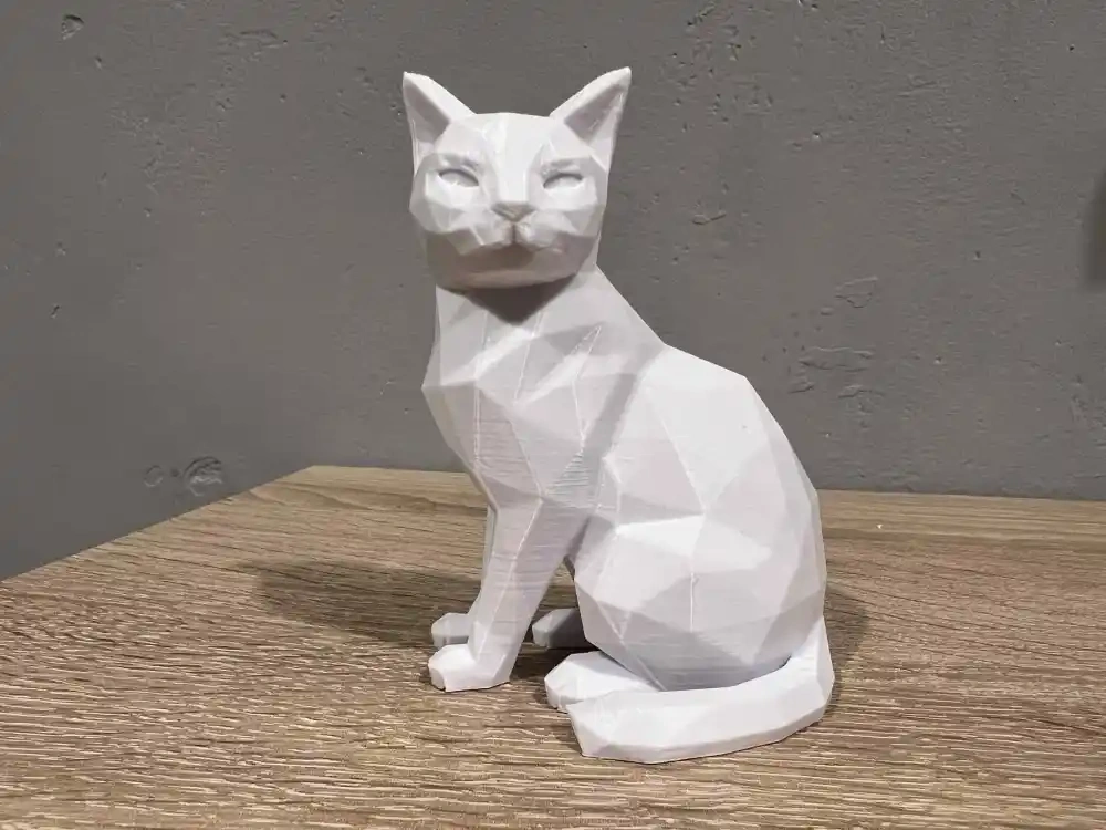 低多边形 - 猫 - 免费 3D 打印模型 - MakerWorld