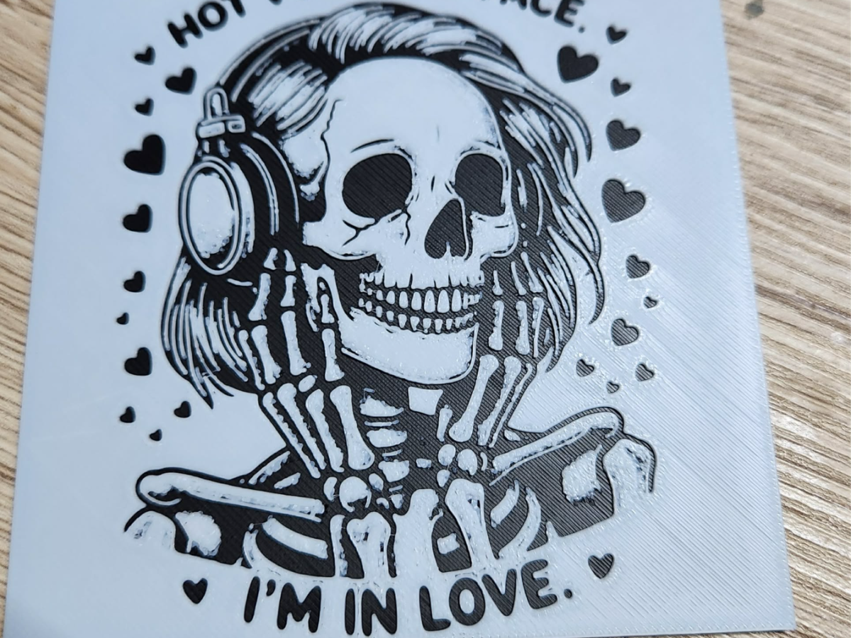 杯垫 - Hueforge - 性感声音不露脸我爱上了 - 免费 3D 打印模型 - MakerWorld