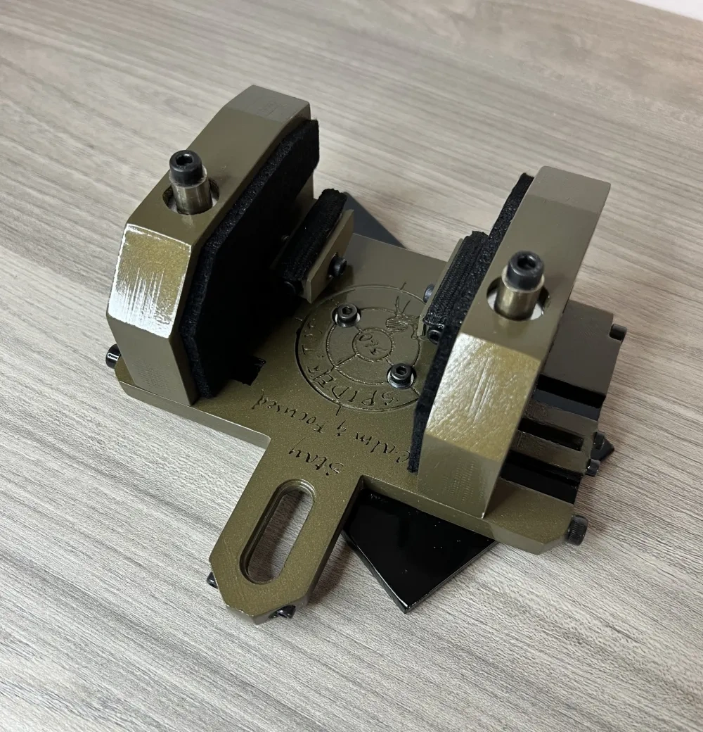 Spider 360 Benchrest (5轴) 顶部 - 免费 3D 打印模型 - MakerWorld