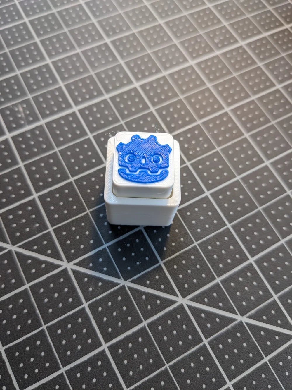 一键轻松打印解压按扣 - 免费 3D 打印模型 - MakerWorld